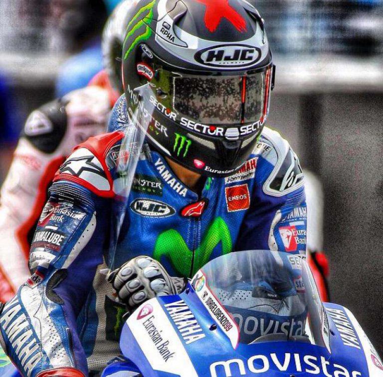 เทียร์ออฟ (Tear Off) คืออะไร ทำไมเห็นนักแข่งชอบใช้กันจัง - MOTOWISH