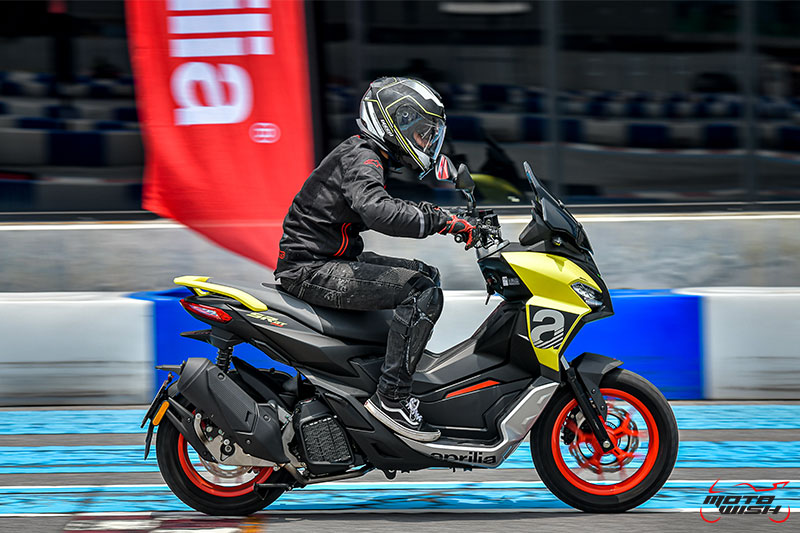 รีวิว Aprilia SR GT200 สกู๊ตเตอร์อิตาลีทรงสปอร์ตที่พร้อมลุยทุกเส้นทาง ...