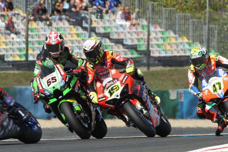 “เบาติสต้า” แบ่งชัย “ราซกาตลิโอกลู” WorldSBK สนาม 7 พร้อมดราม่า “โจนาธาน เรีย” - MOTOWISH