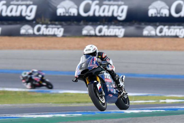 “นักบิดไทย” ฟอร์มโหด! รั้งจ่าฝูงประเดิม “เอเชีย โร้ด เรซซิ่ง” นัดชิงดำที่ บุรีรัมย์ - MOTOWISH