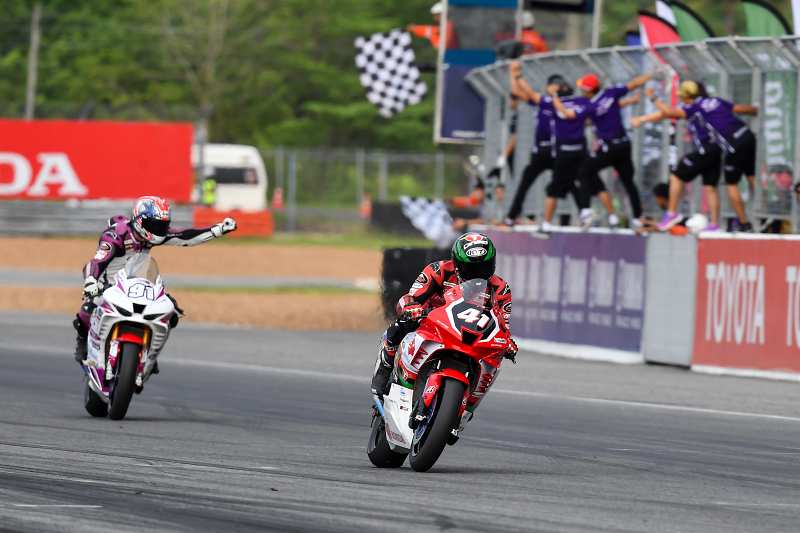 OR BRIC Superbike ชิงชัยสุดมัน “นครินทร์-นทีธาร-มุกข์ลดา” เฉือนโค้งสุดท้ายคว้าชัยสนาม 2 - MOTOWISH