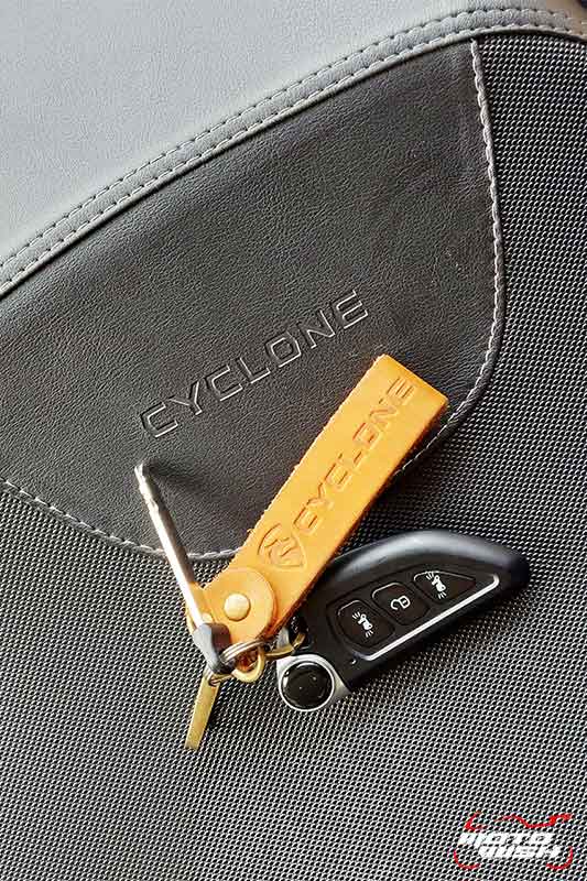 รีวิว Cyclone RT1 รถแดนมังกรพร้อมท้าชนทุกแบรนด์ - MOTOWISH