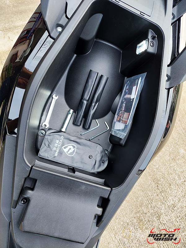 รีวิว Cyclone RT1 รถแดนมังกรพร้อมท้าชนทุกแบรนด์ - MOTOWISH