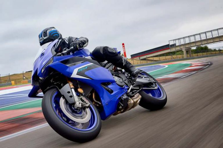 เปิดตัว 2025 Yamaha YZF-R9 สปอร์ตไบค์เวอร์ชั่นใหม่ พร้อมรายละเอียด - MOTOWISH